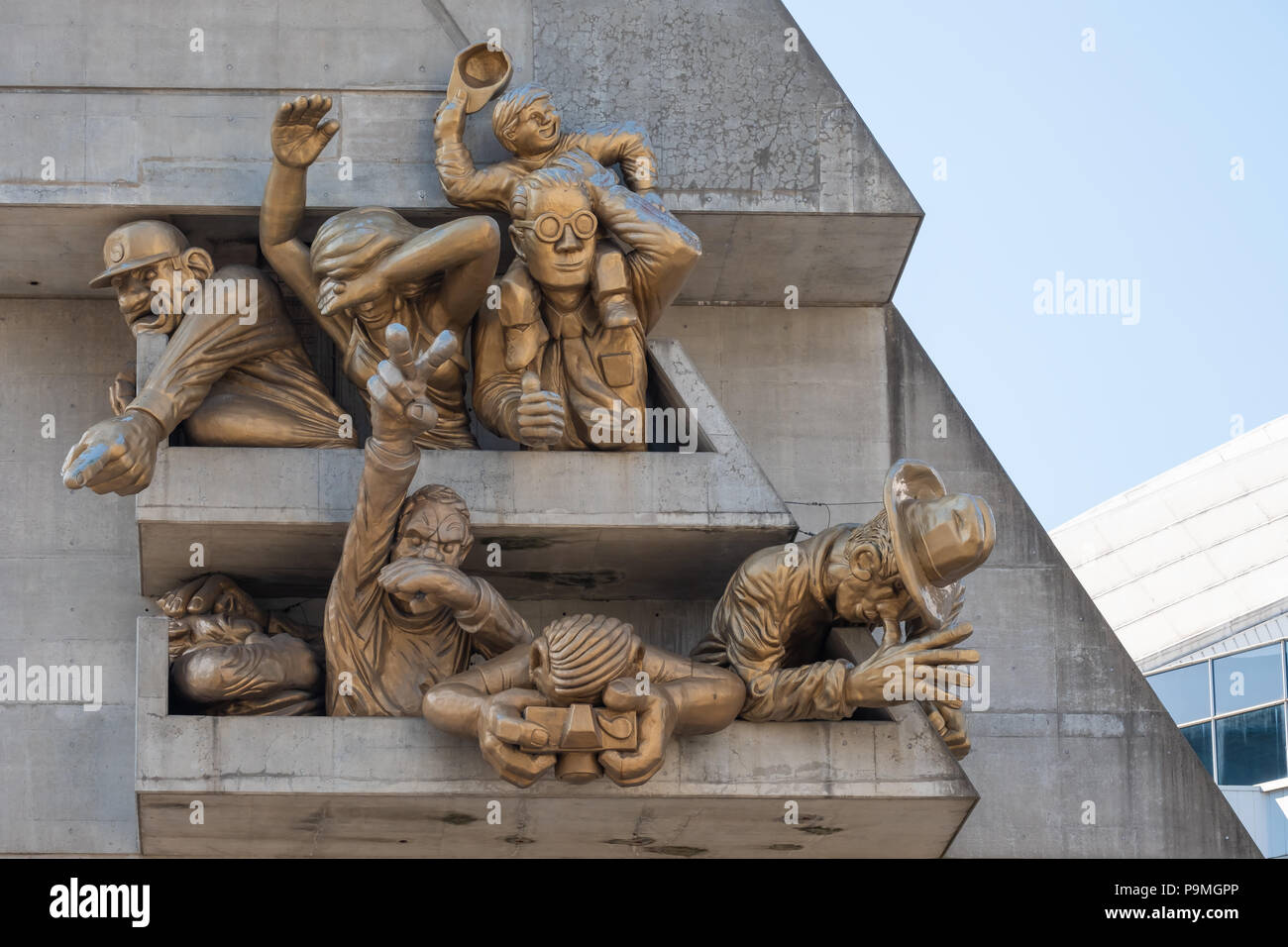 The Audience is a sculpture by Michael Snow on display outside the ...