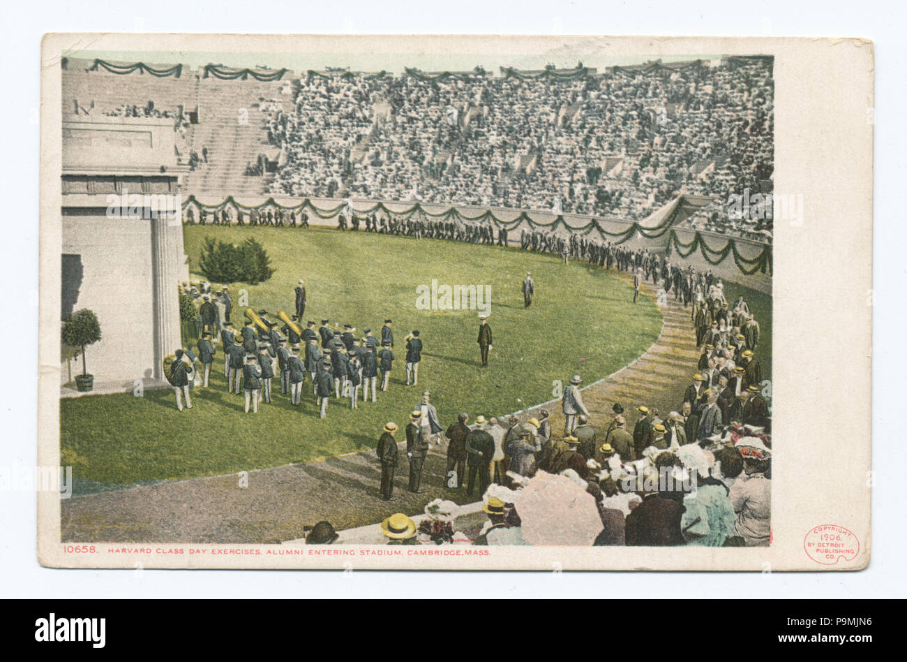 Alumni stadium hi-res stock photography and images - Alamy