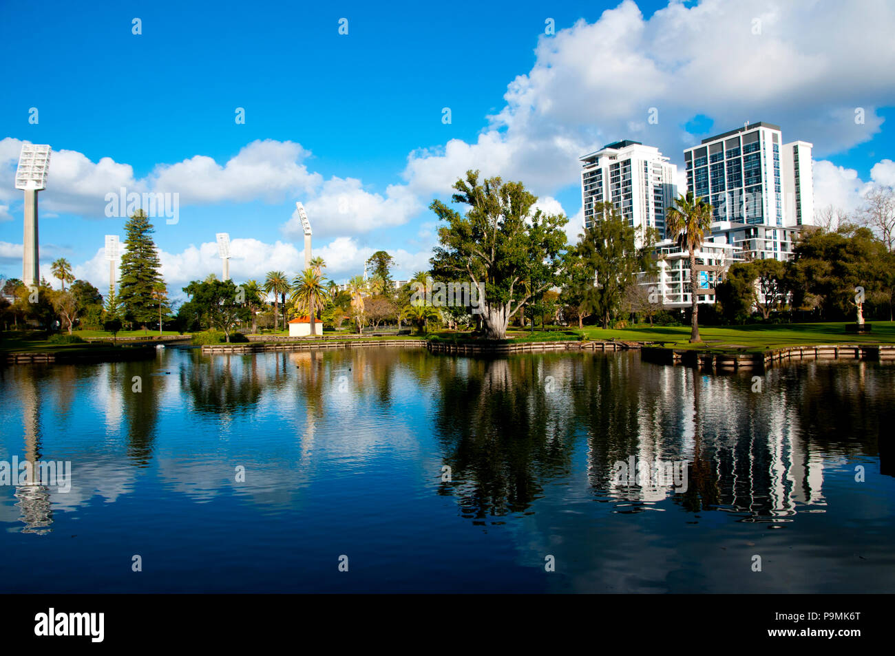 Queens gardens hi-res stock photography and images - Alamy