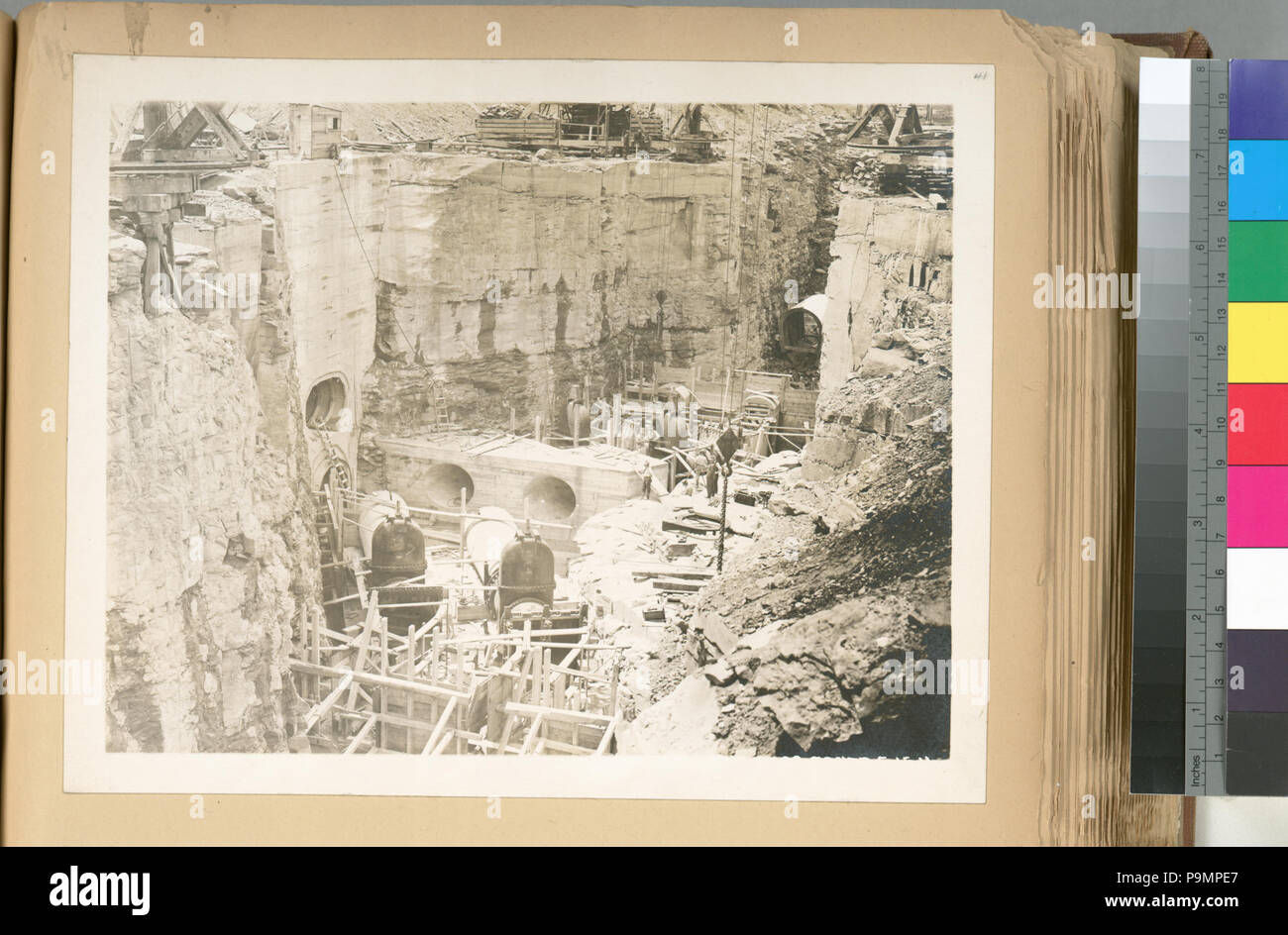 Weir inlet hi-res stock photography and images - Alamy