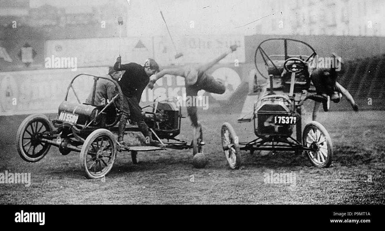 Early 20th century auto hi-res stock photography and images - Alamy