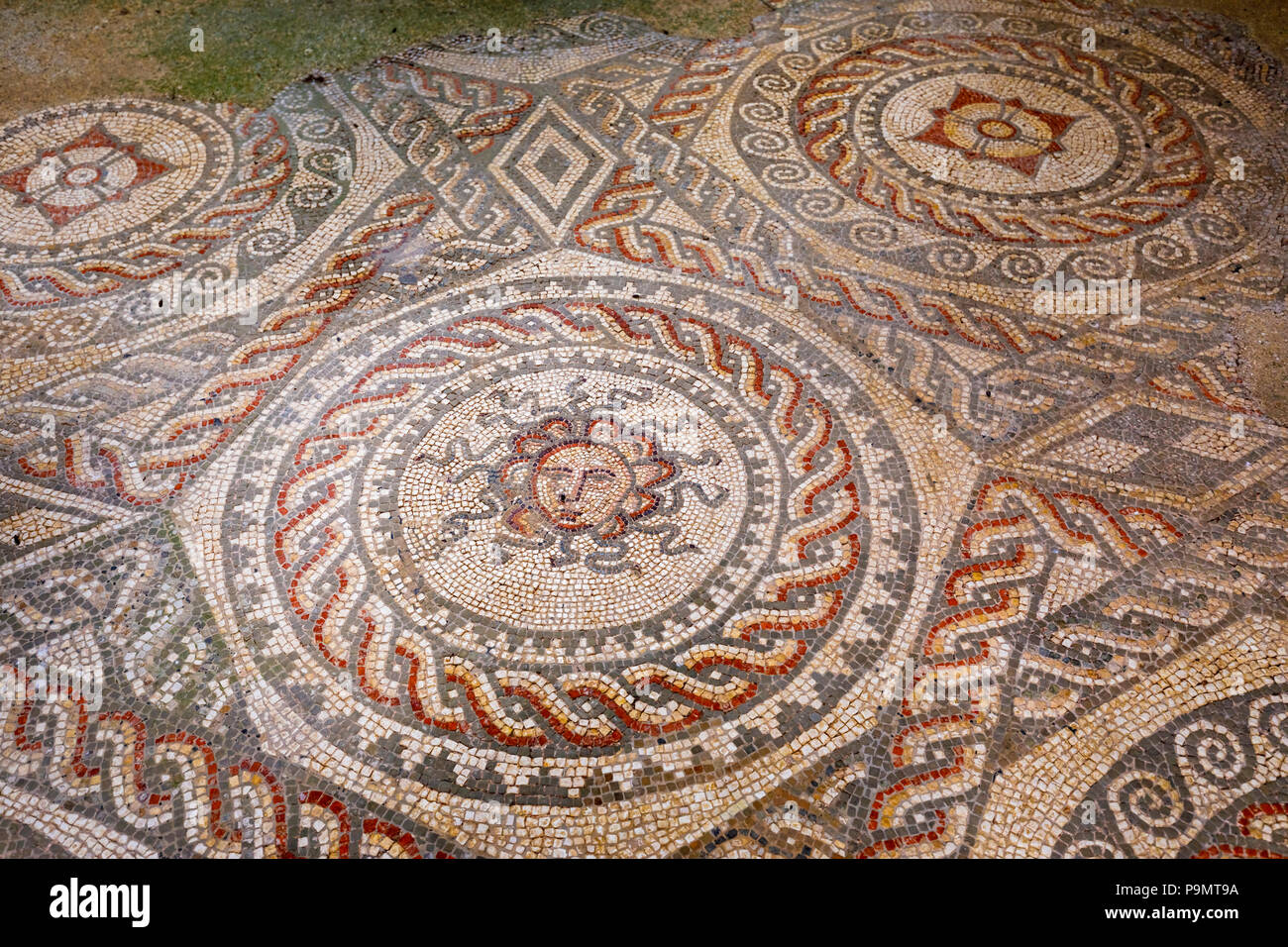 Roman mosaic medusa hi-res stock photography and images - Alamy