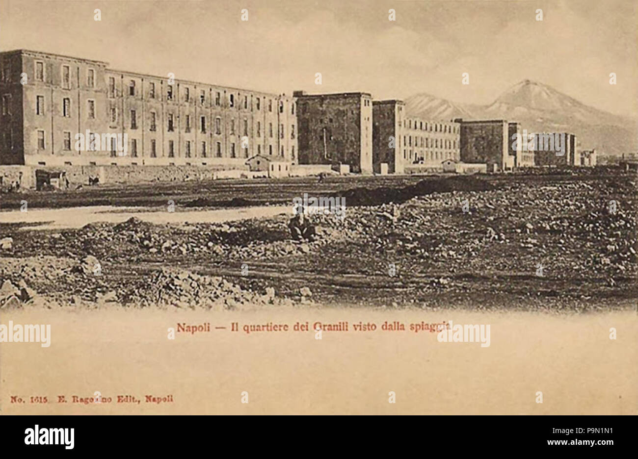 Spiaggia e spiaggia hi-res stock photography and images - Alamy