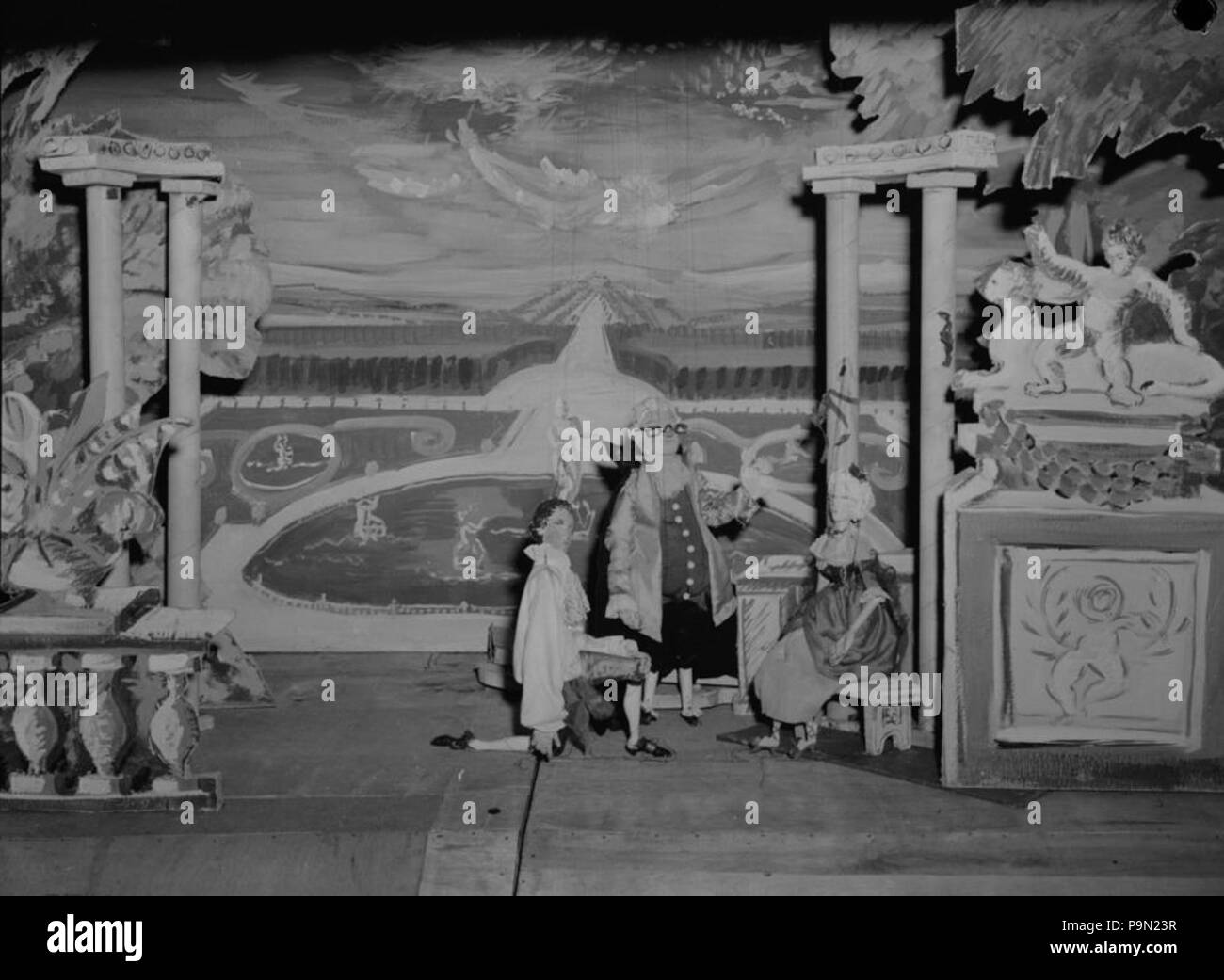 Bastien and bastienne hi-res stock photography and images - Alamy