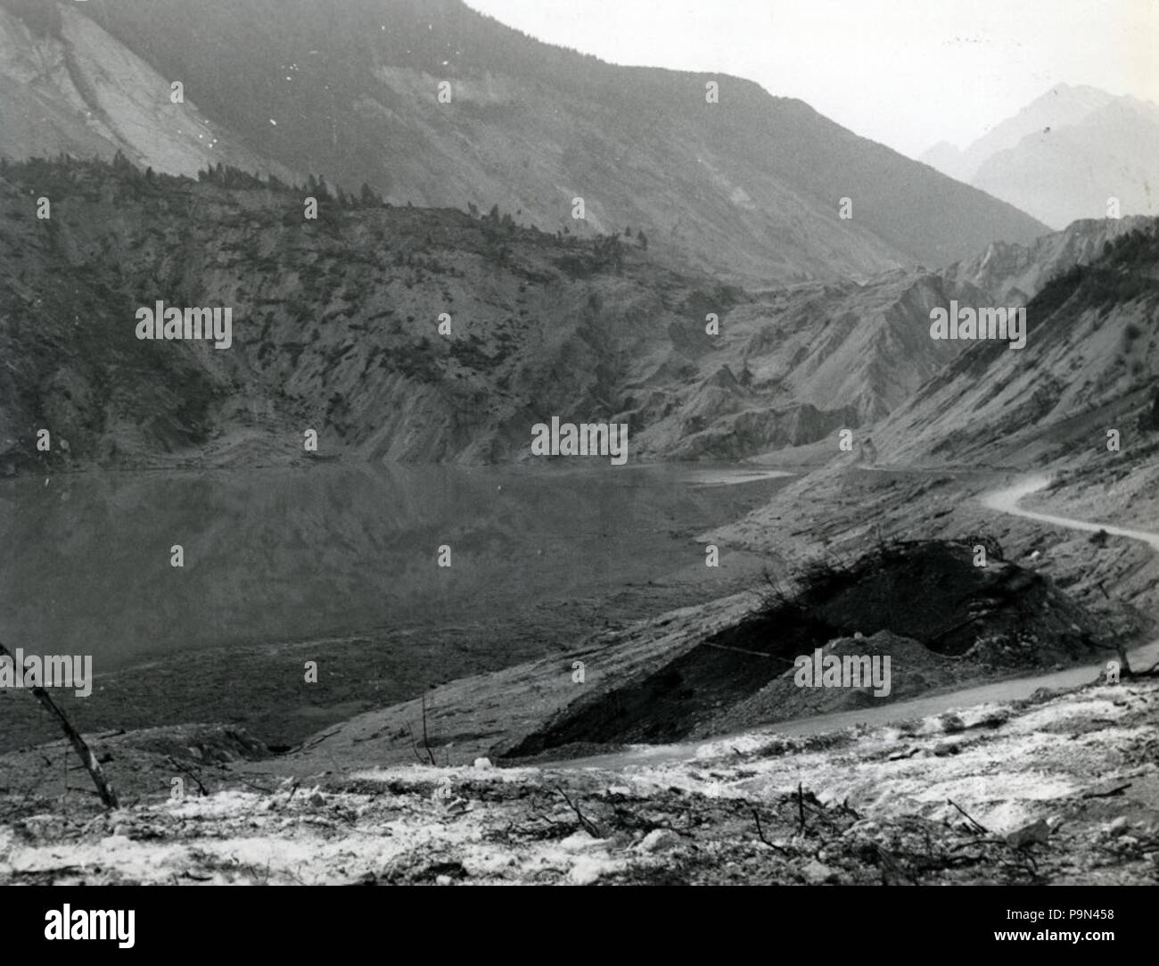 Landslide fatalities hi-res stock photography and images - Alamy