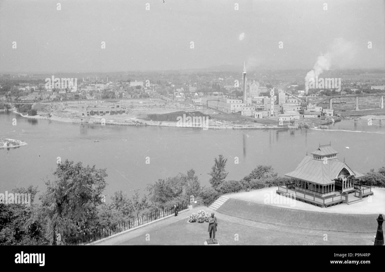 Hull view Black and White Stock Photos & Images - Alamy