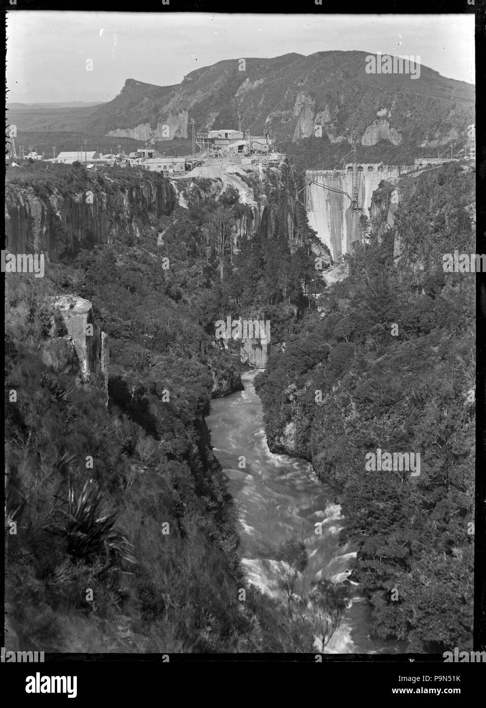 Arapuni dam construction arapuni dam construction hi-res stock ...