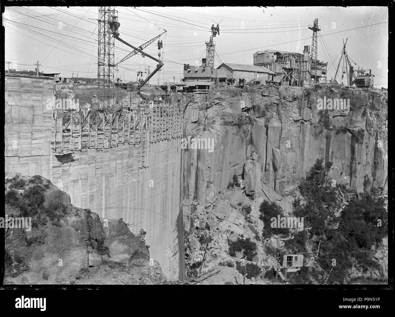 324 View of the Arapuni Dam under construction, circa 1928. ATLIB ...