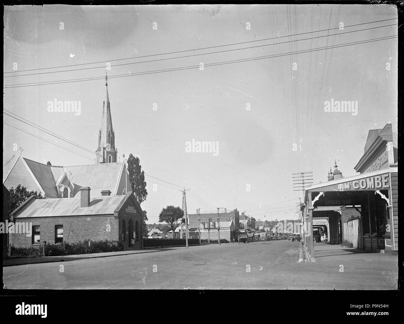 Balclutha main street hi-res stock photography and images - Alamy