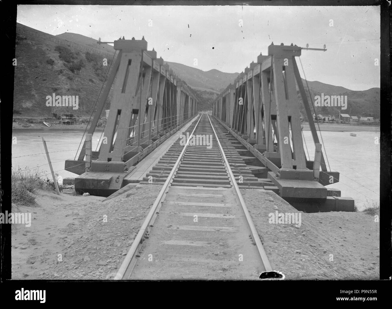 324 View of the Paremata railway bridge, looking south on the main ...