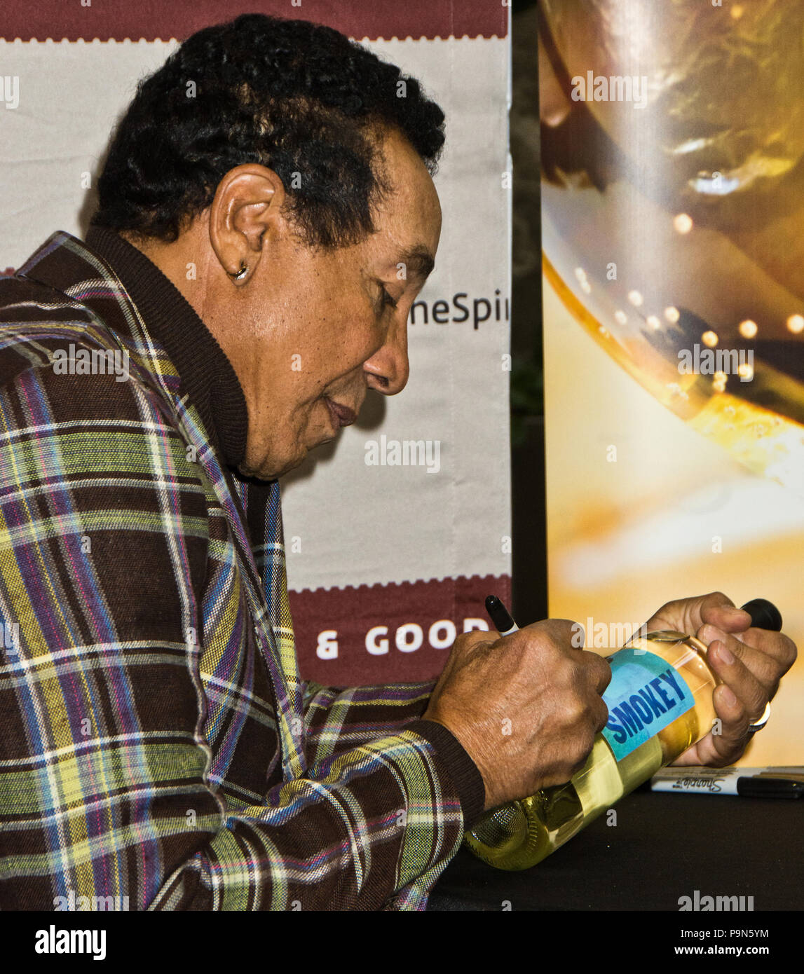 Smokey robinson and the miracles hi-res stock photography and images ...