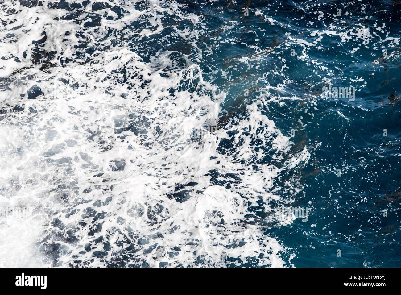 Surface ocean waves hi-res stock photography and images - Alamy