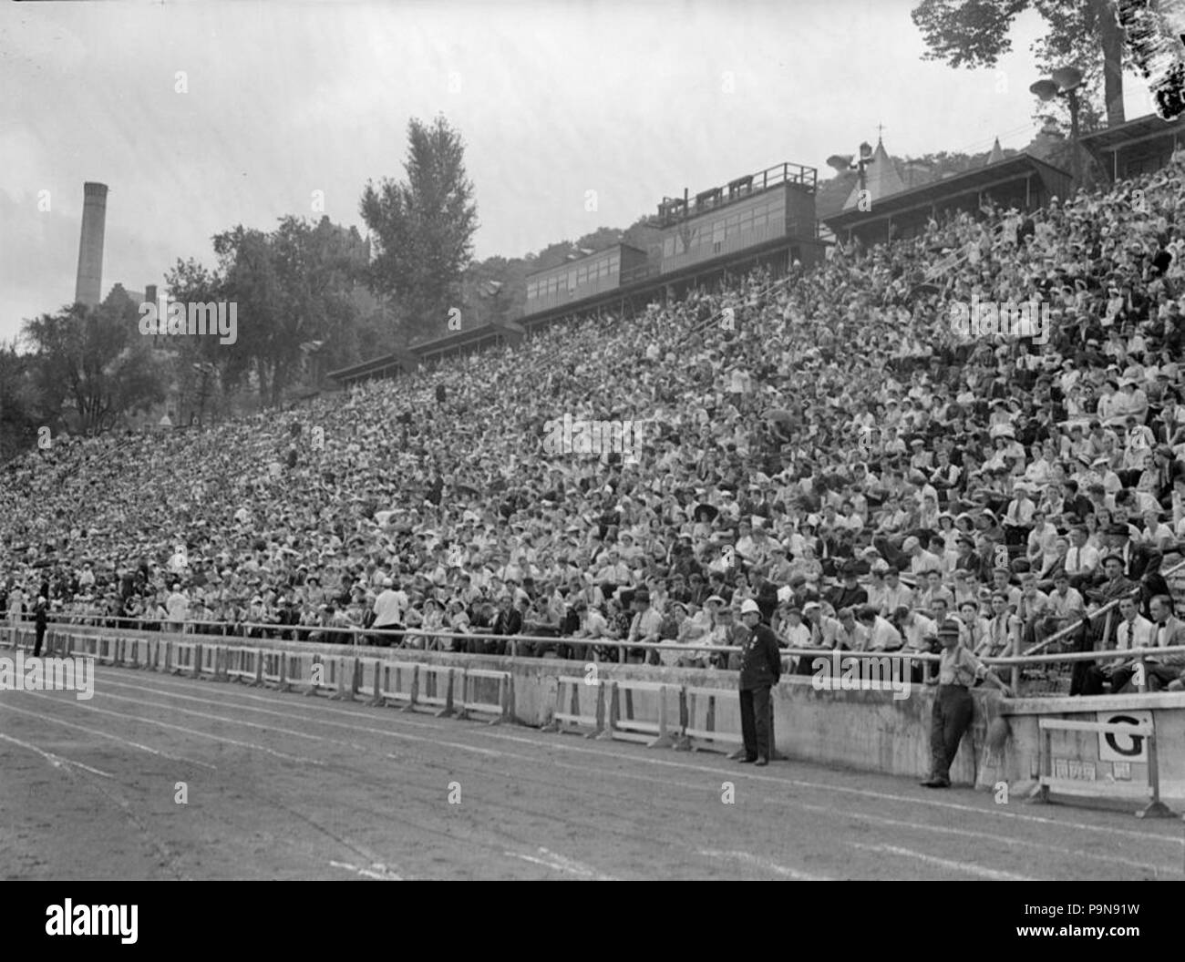 Track and field events hi-res stock photography and images - Alamy