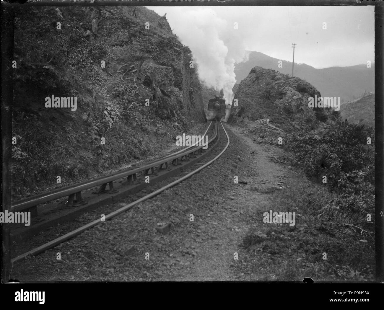 Rimutaka incline rimutaka incline hi-res stock photography and images ...