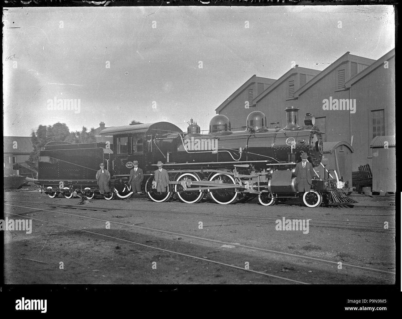 Class 319 locomotive hi-res stock photography and images - Alamy