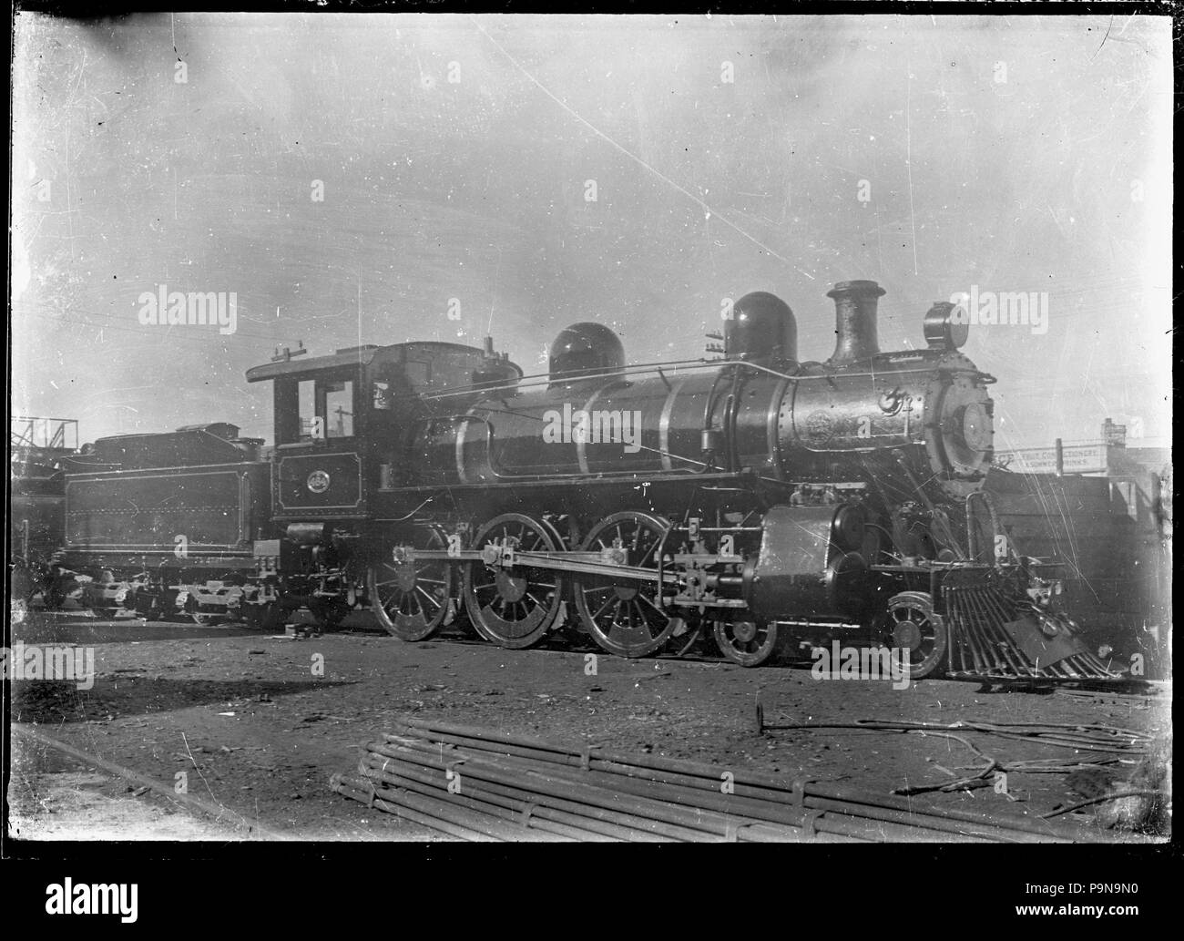 319 Ud Class steam locomotive, New Zealand Railways no 464, 4-6-0 type ...