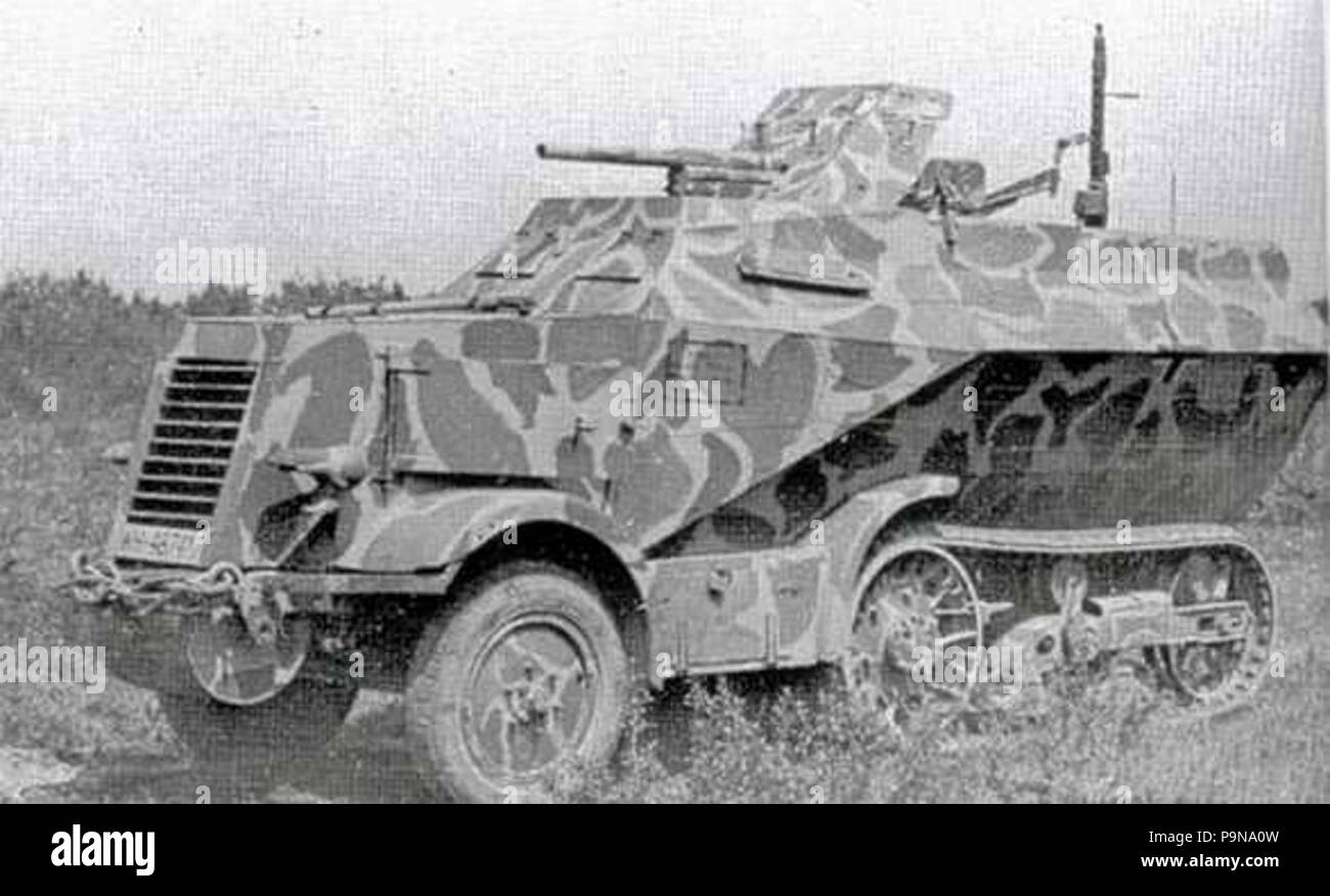 320 Unic P107 BU 8 Stock Photo - Alamy