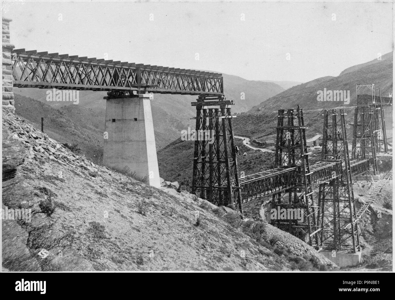 Wingatui viaduct hi-res stock photography and images - Alamy