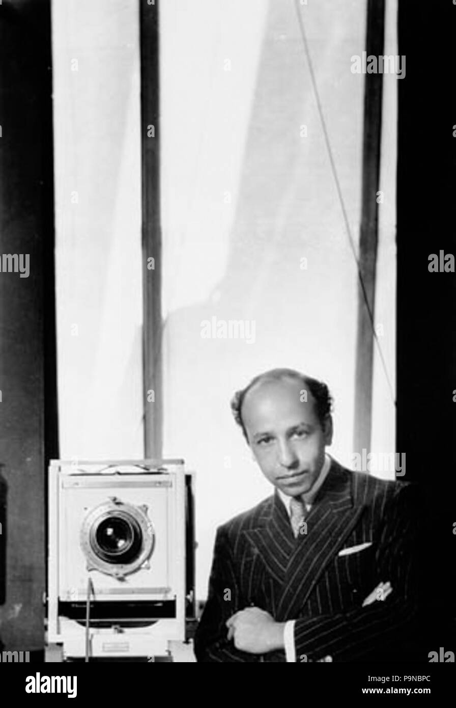 Yousuf karsh hi-res stock photography and images - Alamy