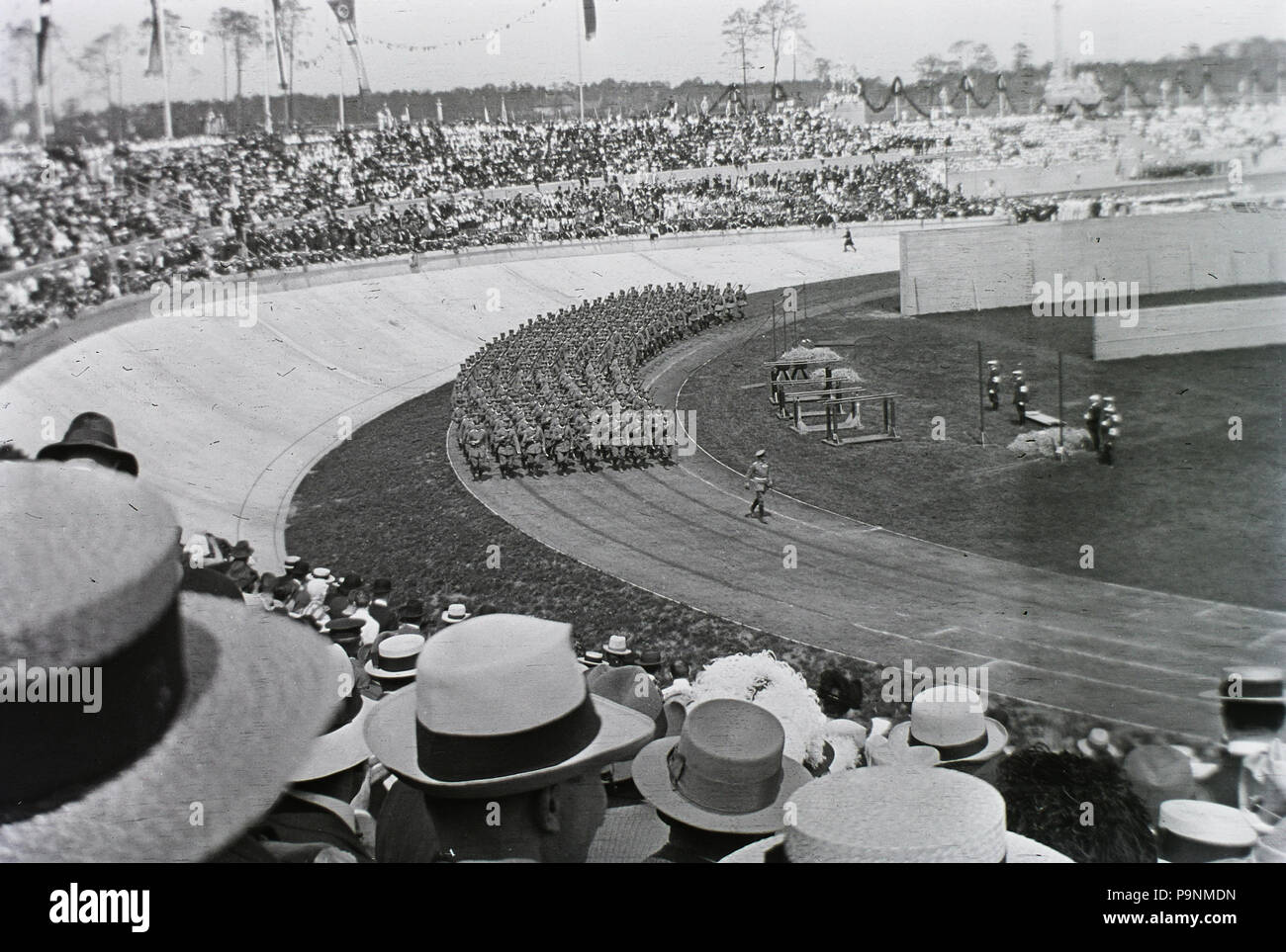 79 A Deutsches Stadion megnyitó ünnepsége 1913. június 8-án. Fortepan ...