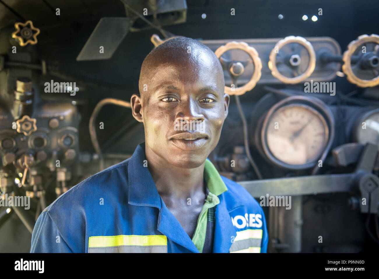 Front steam engine locomotive light hi-res stock photography and images ...