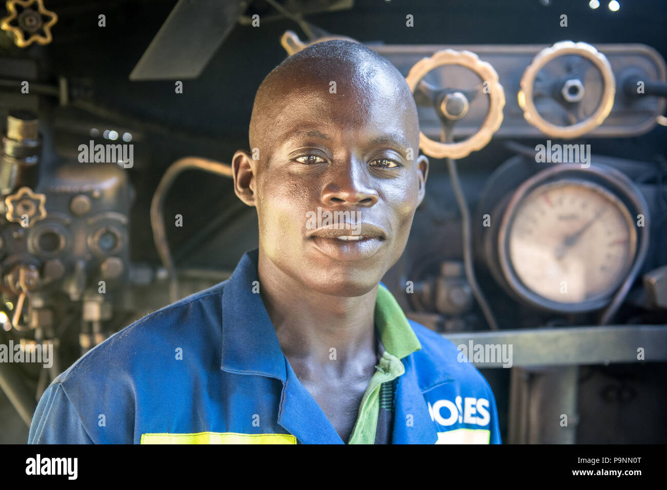 Zimbabwe uniform africa hi-res stock photography and images - Alamy