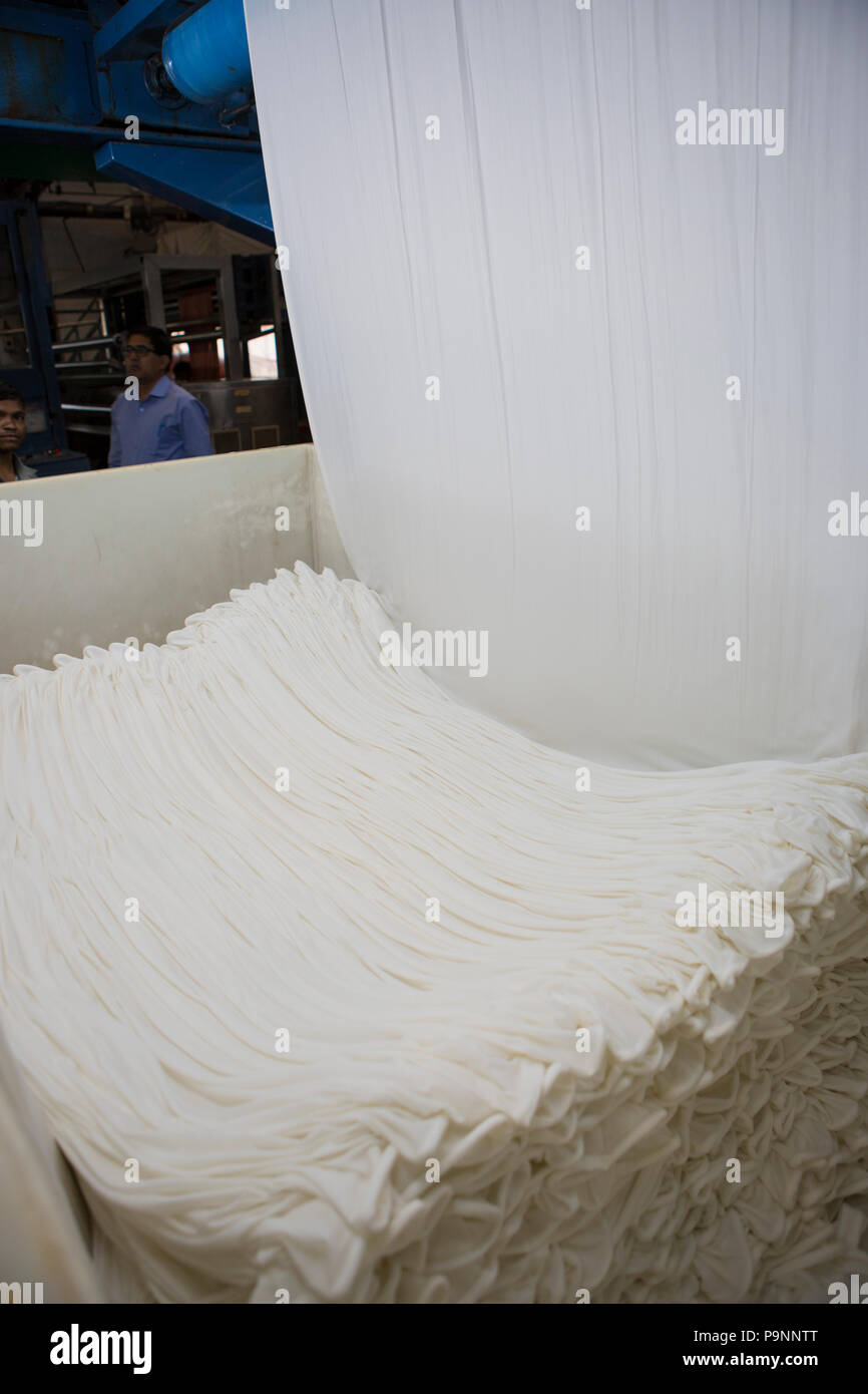 Factory clothes asia hi-res stock photography and images - Alamy