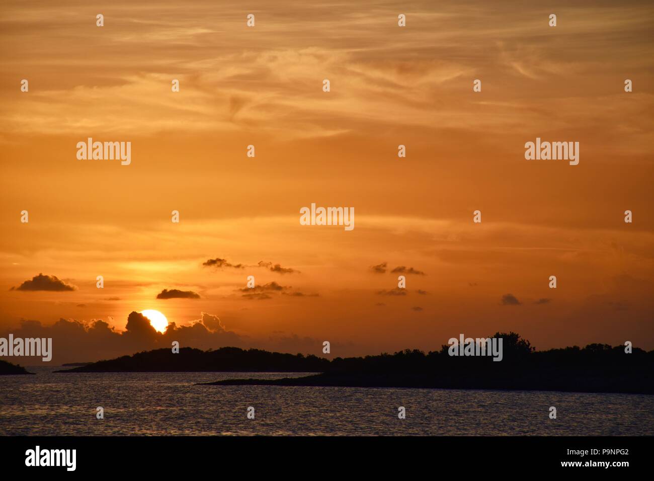 Bahamian water hi-res stock photography and images - Alamy