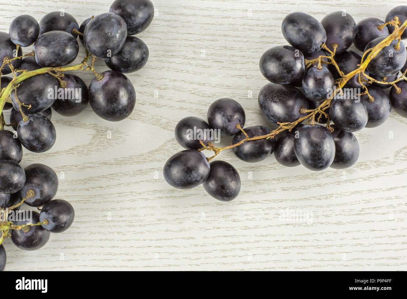 Seedless grape clusters hi-res stock photography and images - Alamy