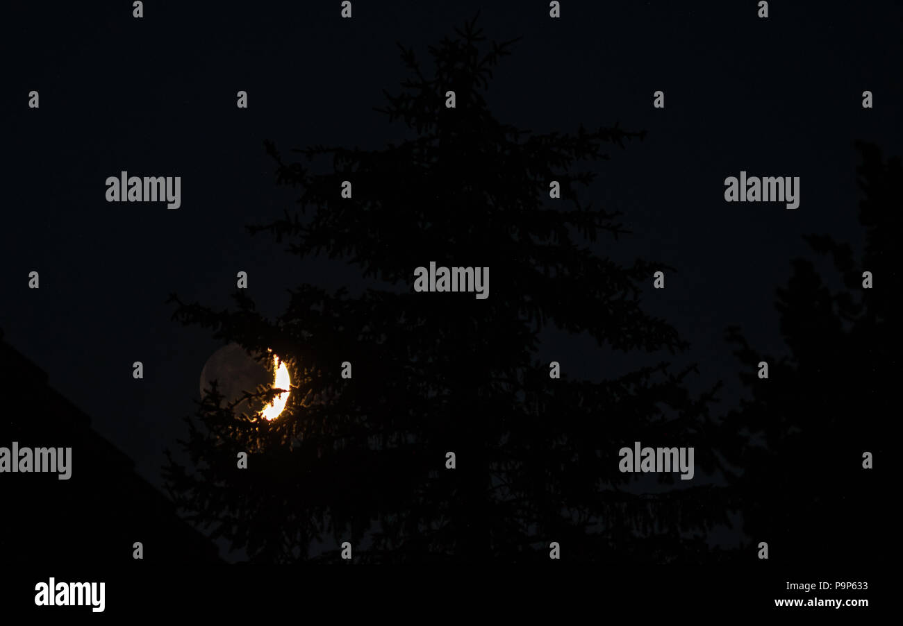 Phasesofthemoon hi-res stock photography and images - Alamy