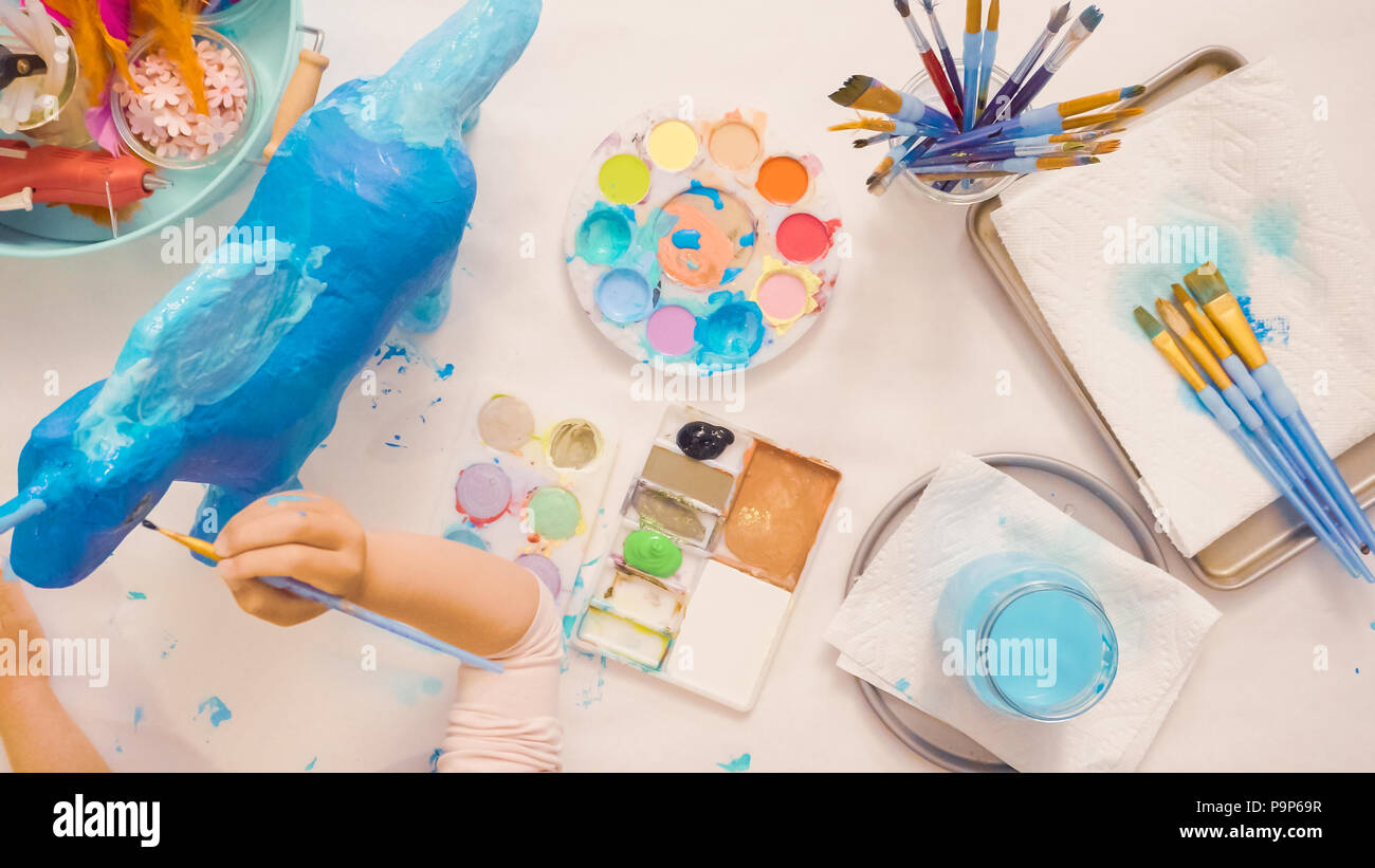 Paper mache craft step hi-res stock photography and images - Alamy