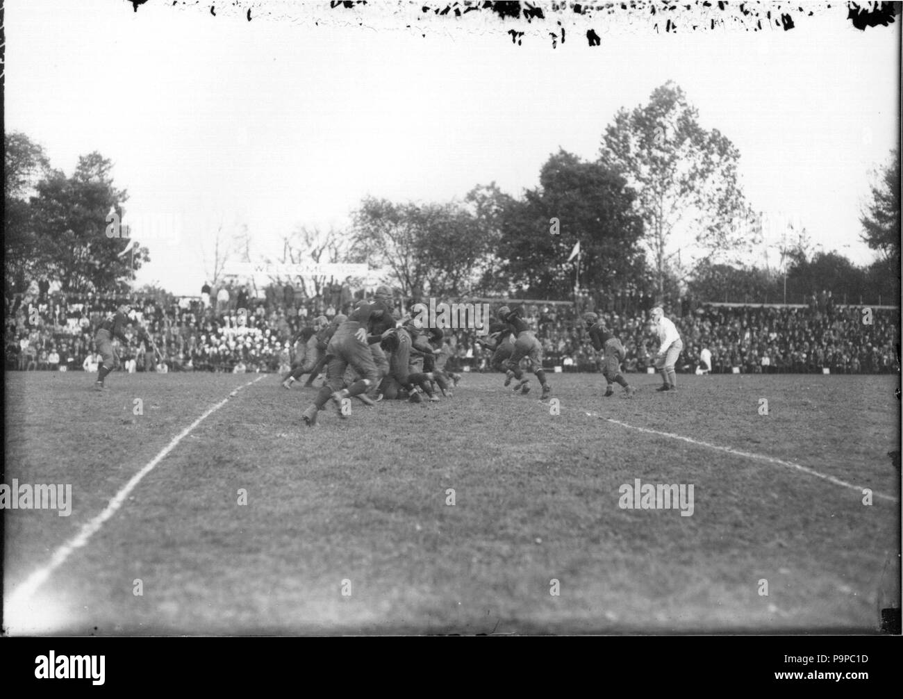 1920s american football hi-res stock photography and images - Alamy