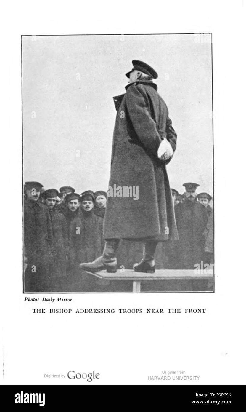 Armed troops Cut Out Stock Images & Pictures - Alamy