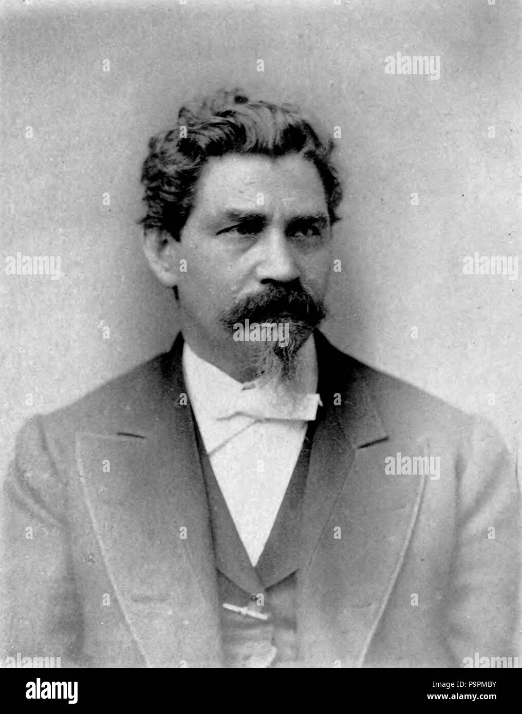 Huebsch hi-res stock photography and images - Alamy