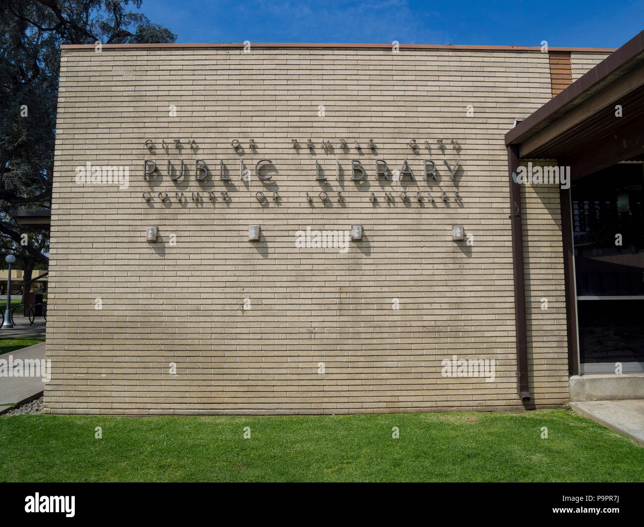 Exterior view of the Temple City public library at Los Angeles county ...