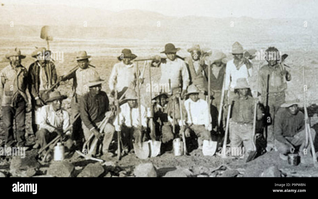 American laborers hi-res stock photography and images - Alamy