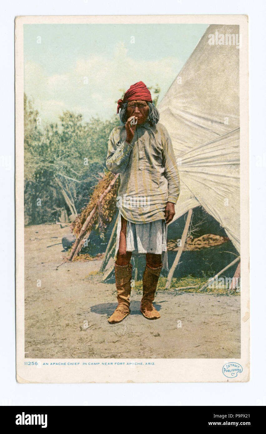 Apache chief hi-res stock photography and images - Alamy