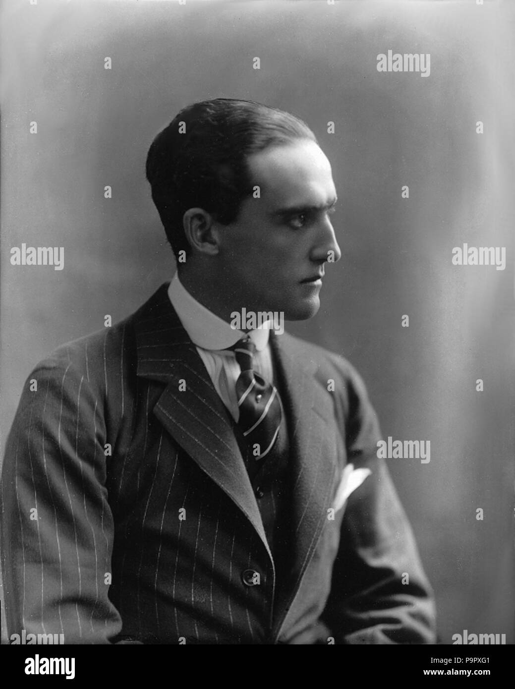 Andrew hamilton hi-res stock photography and images - Alamy