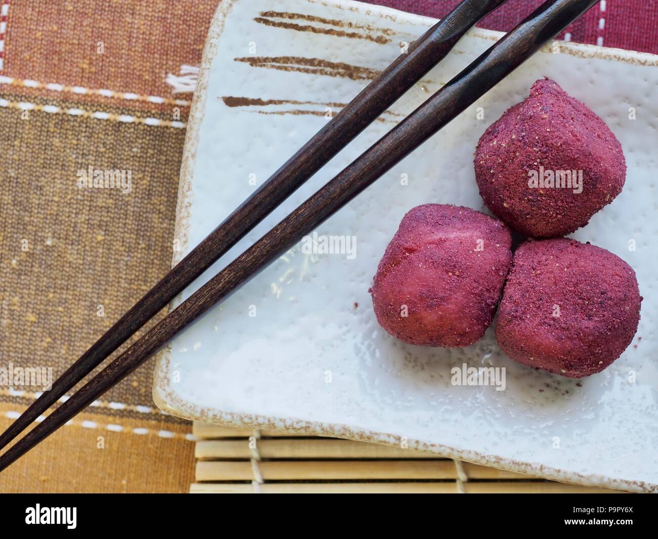 Korea rice cake red bean hi-res stock photography and images - Alamy