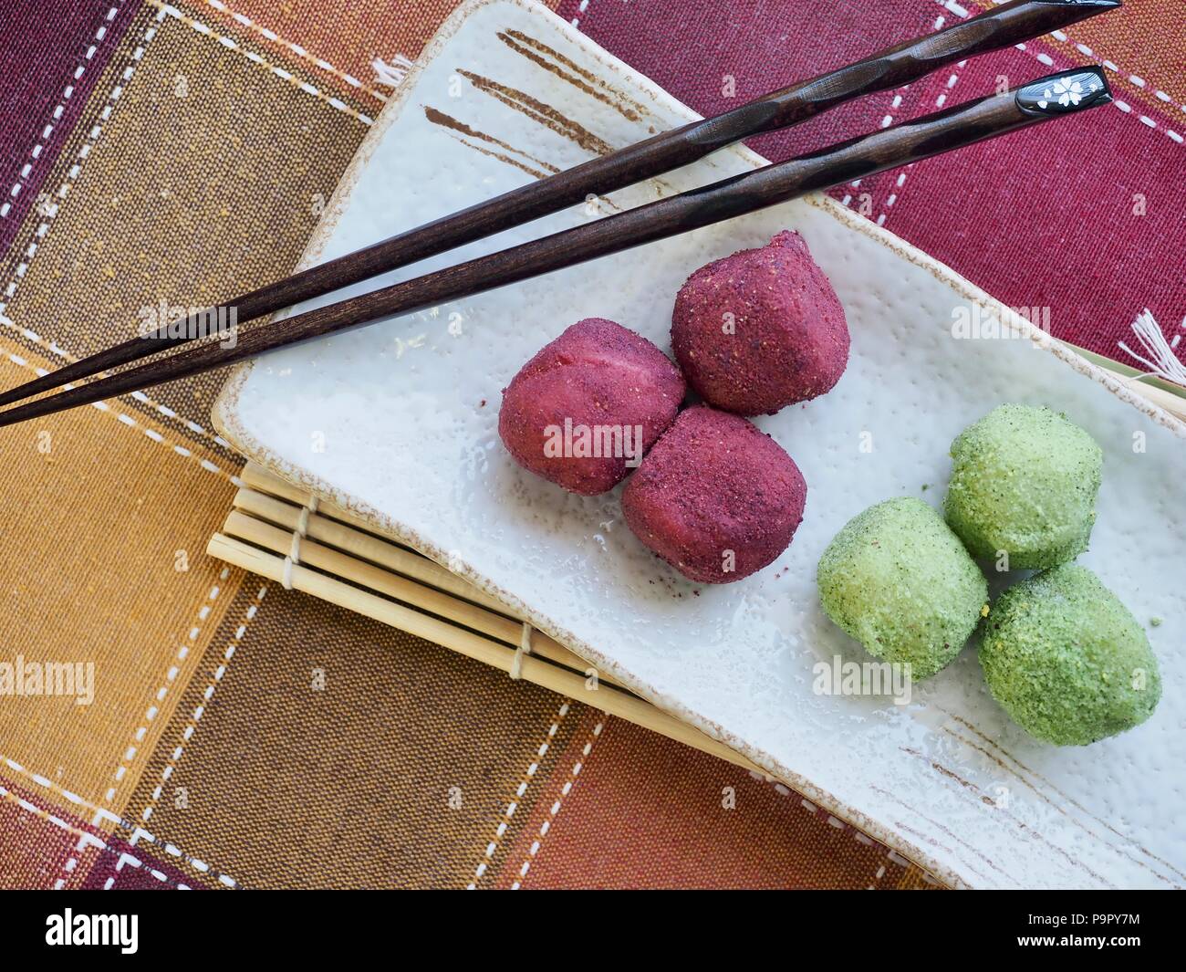 Korea rice cake red bean hi-res stock photography and images - Alamy