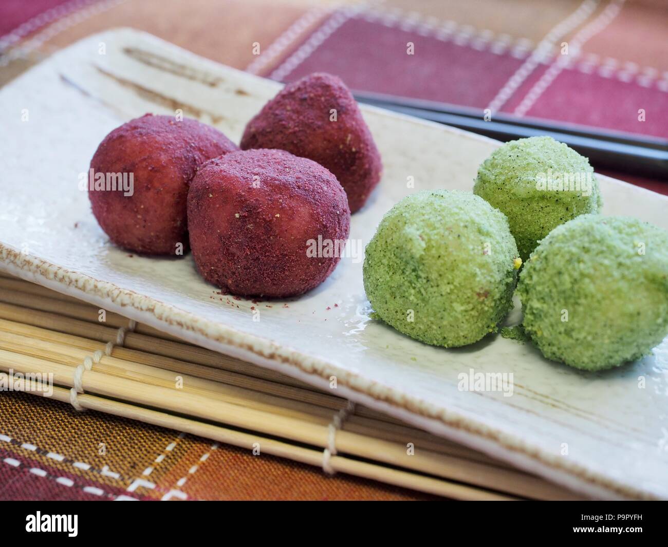 Korea rice cake red bean hi-res stock photography and images - Alamy