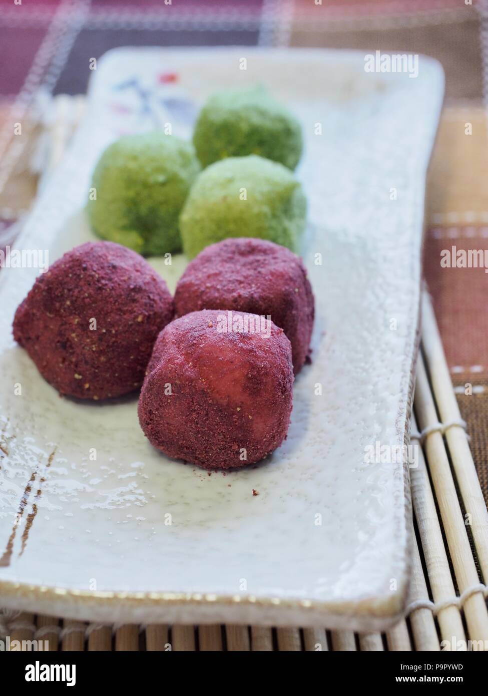 Korea rice cake red bean hi-res stock photography and images - Alamy