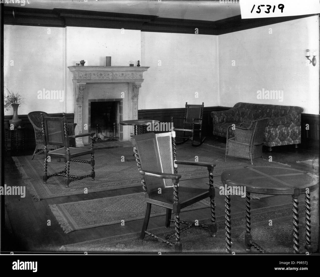 Parlor hall hi-res stock photography and images - Alamy