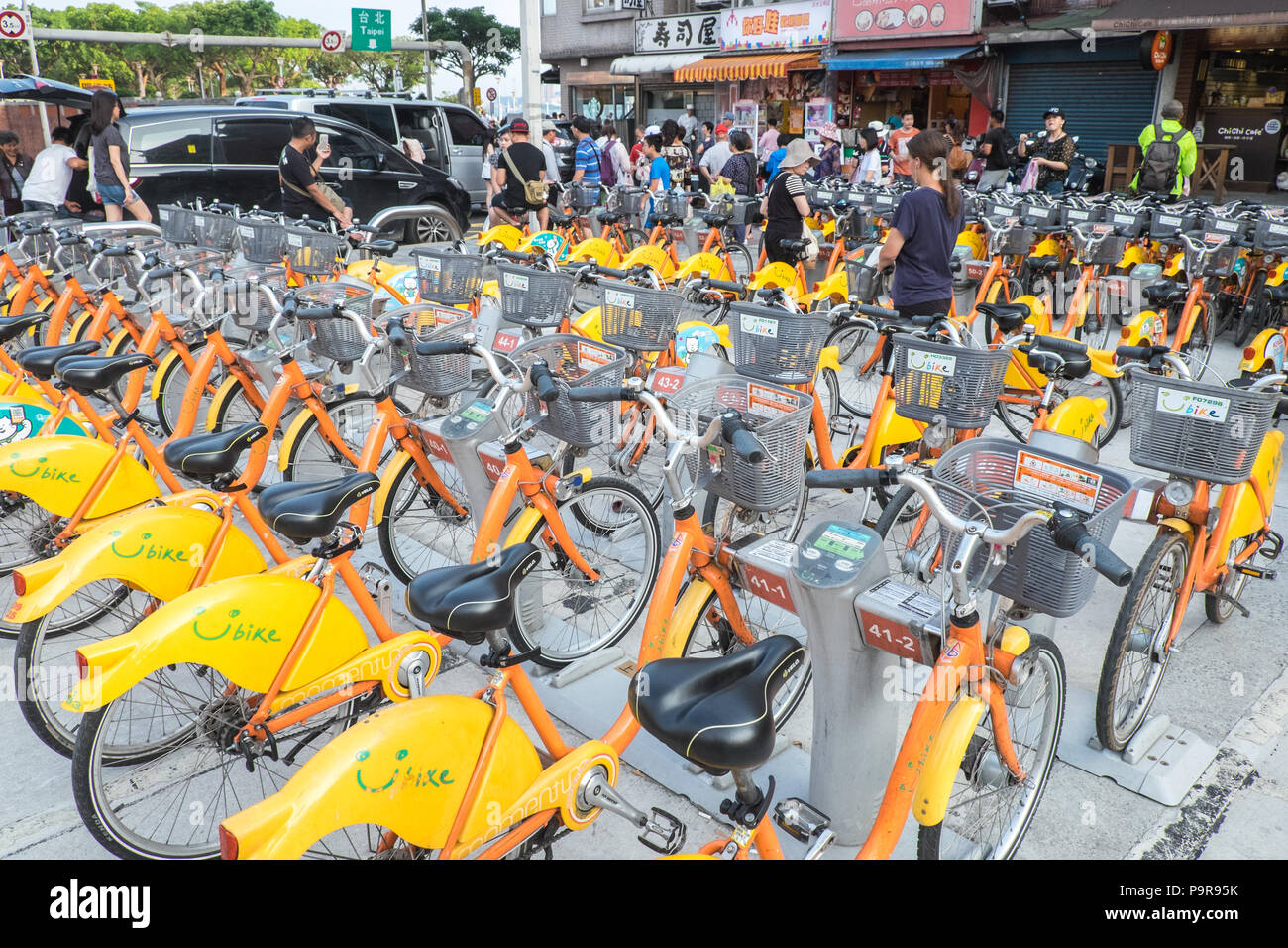 Taipei river bike hi-res stock photography and images - Alamy