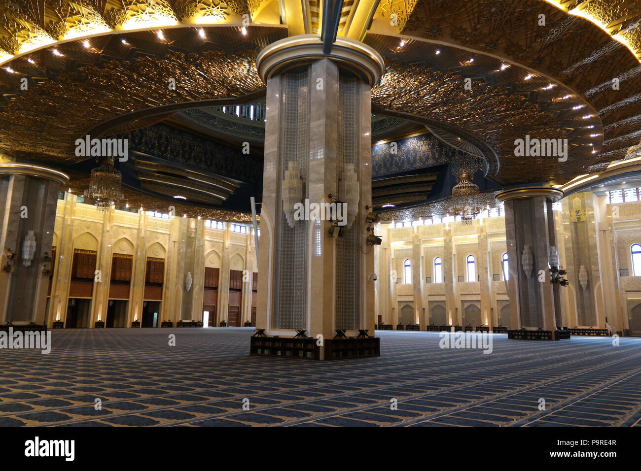 Kuwait Grand Mosque interior, carpet and mosaic - 07-01-2015, Kuwait ...