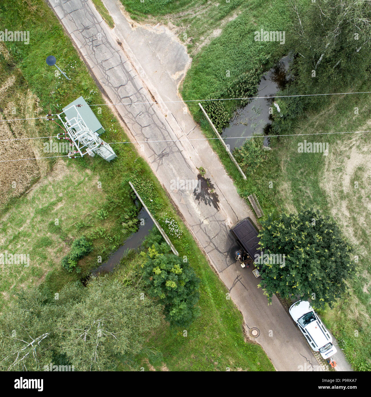 High voltage power cable crossing hi-res stock photography and images ...