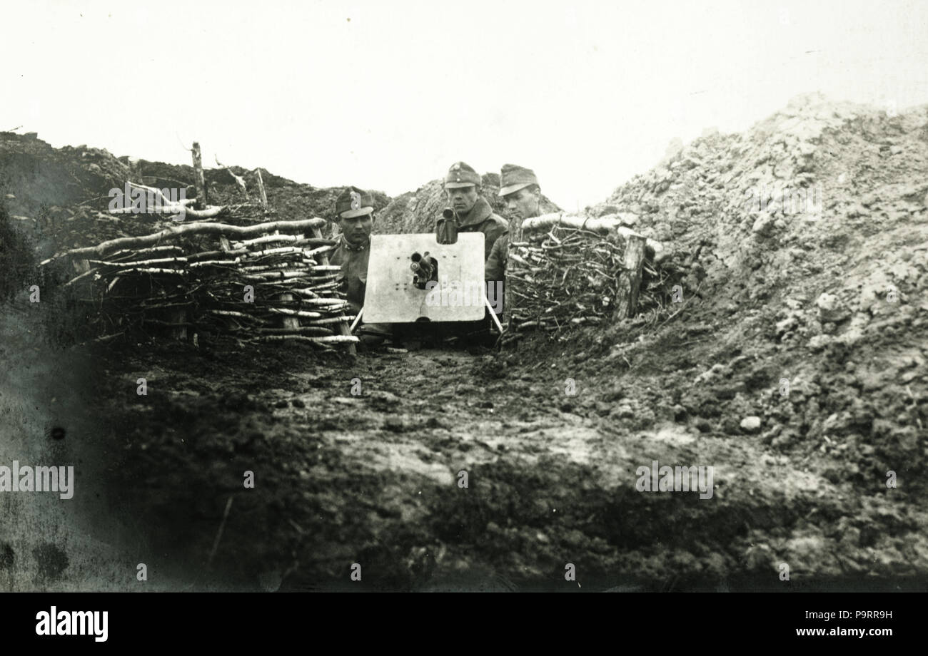 Cannon first world war hi-res stock photography and images - Alamy