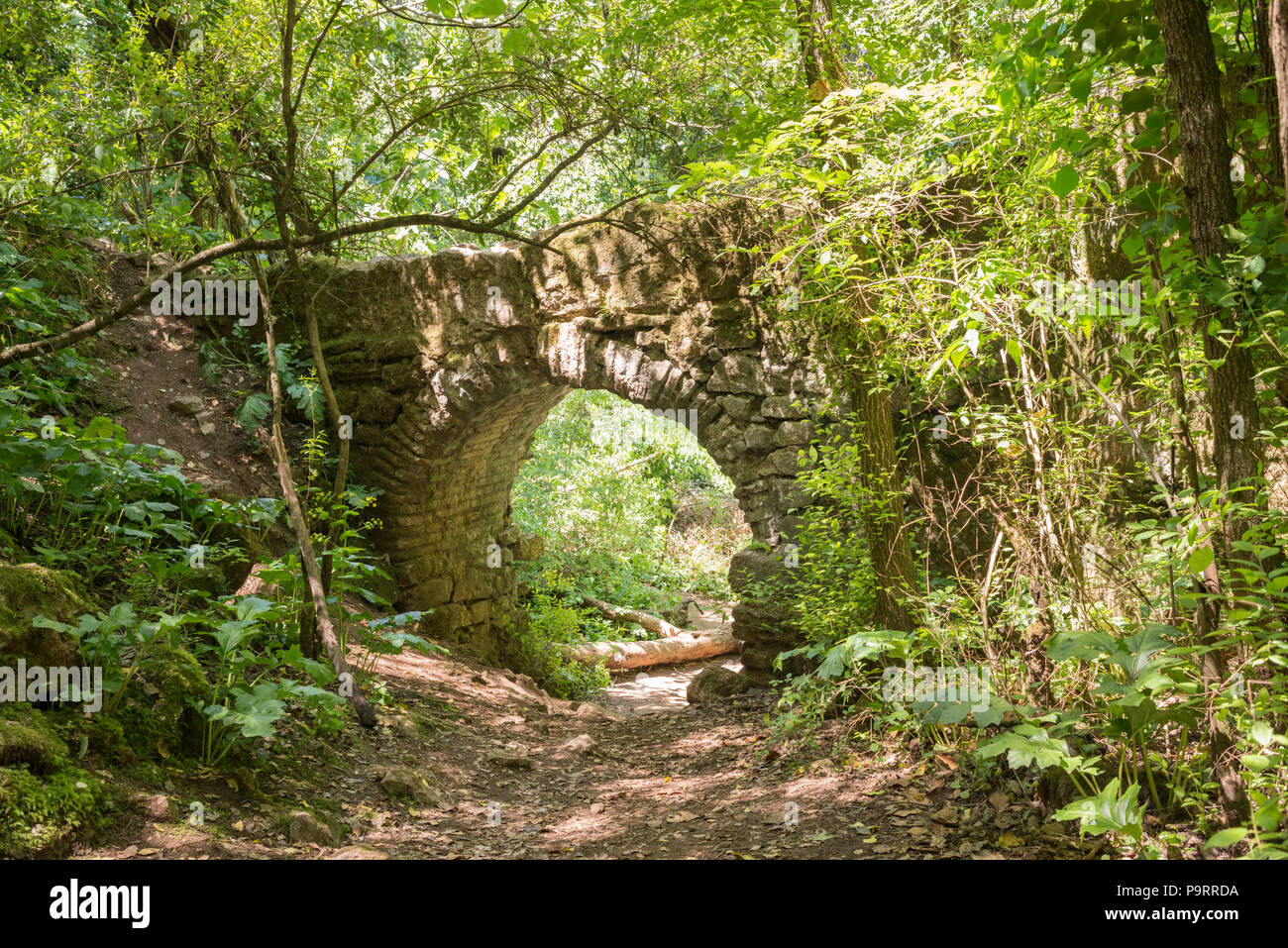 Roman era stones hi-res stock photography and images - Alamy