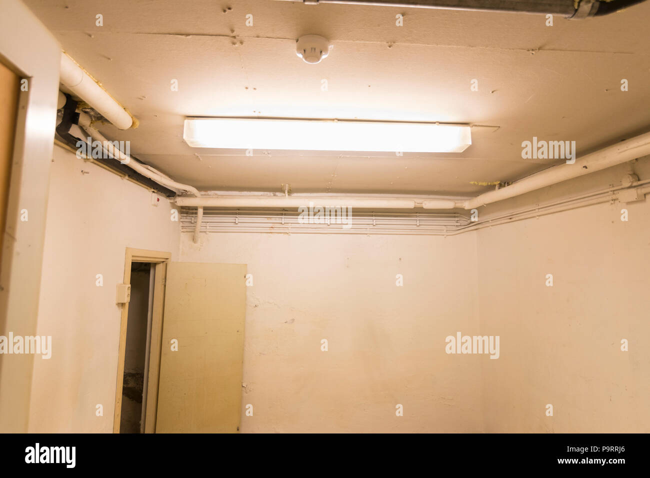 Cellar walls hi-res stock photography and images - Alamy