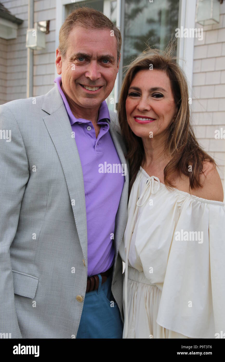 Social Life Magazine Cover Maria Menounos celebrations at The Hamptons ...